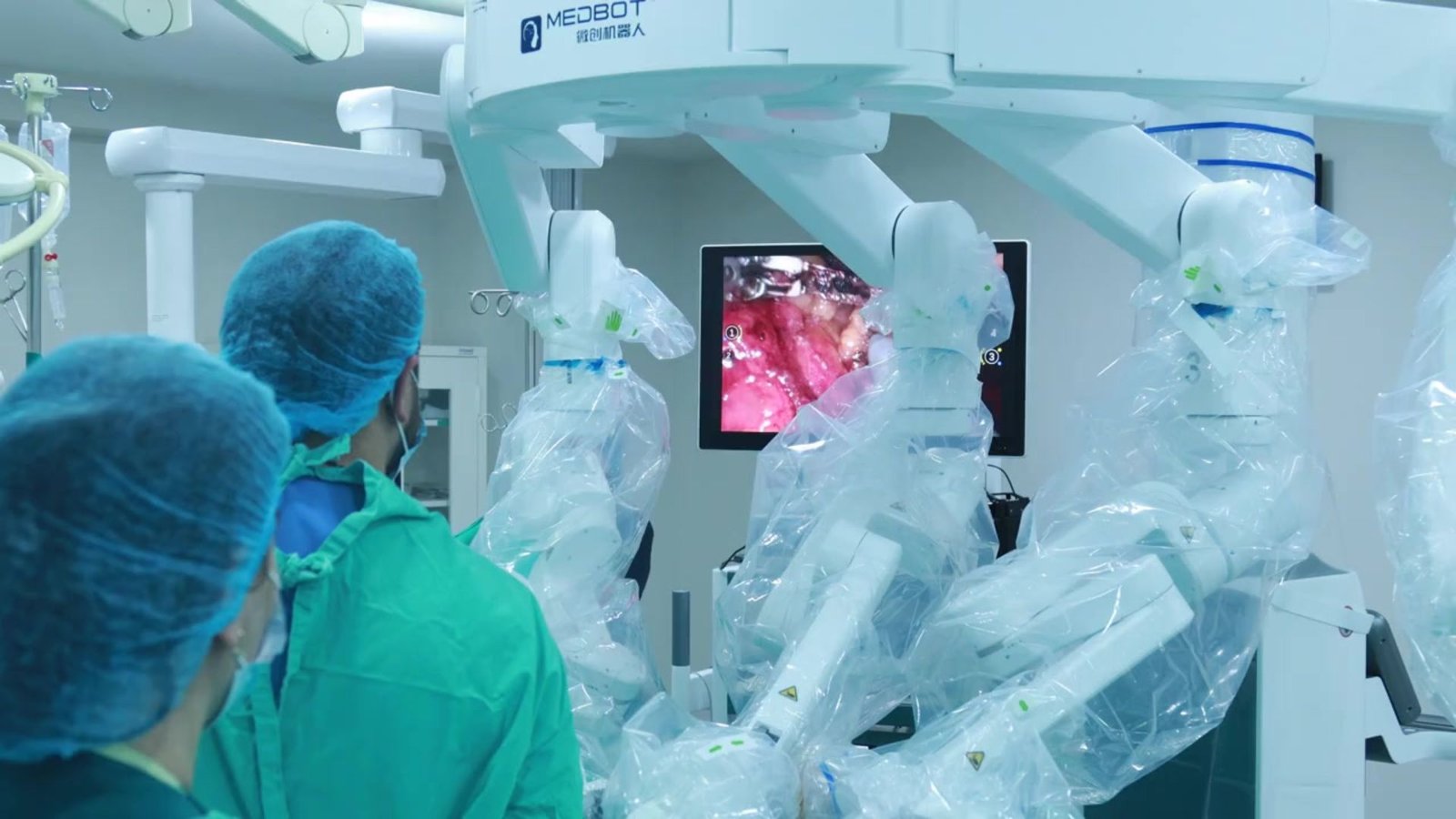 The benchmark of 100 robotic operations: the success of the ...